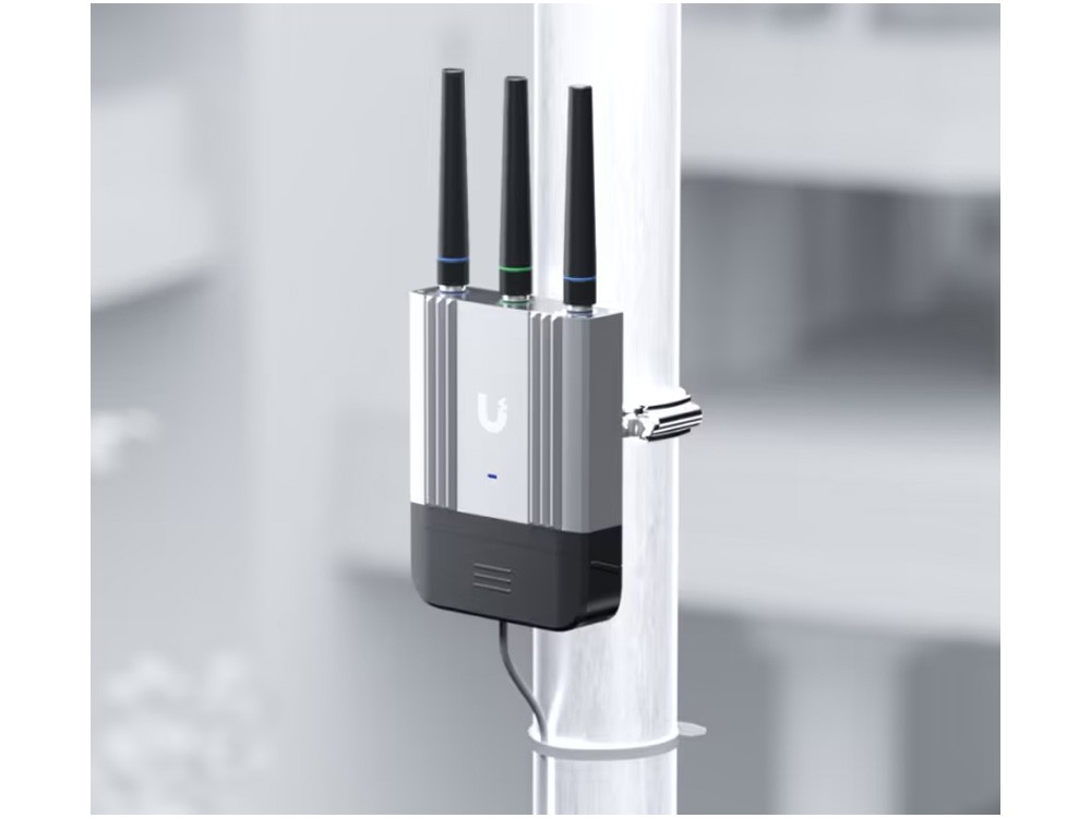 Ubiquiti UMR-Industrial LTE Cat 4 Indoor/Outdoor Mobile Router ...