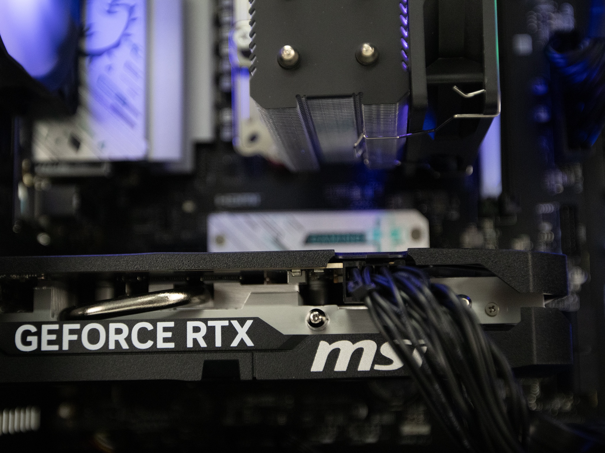Centre Com Black Hawk V2 Ryzen 5 7500F RTX 5060 Gaming PC with Windows ...
